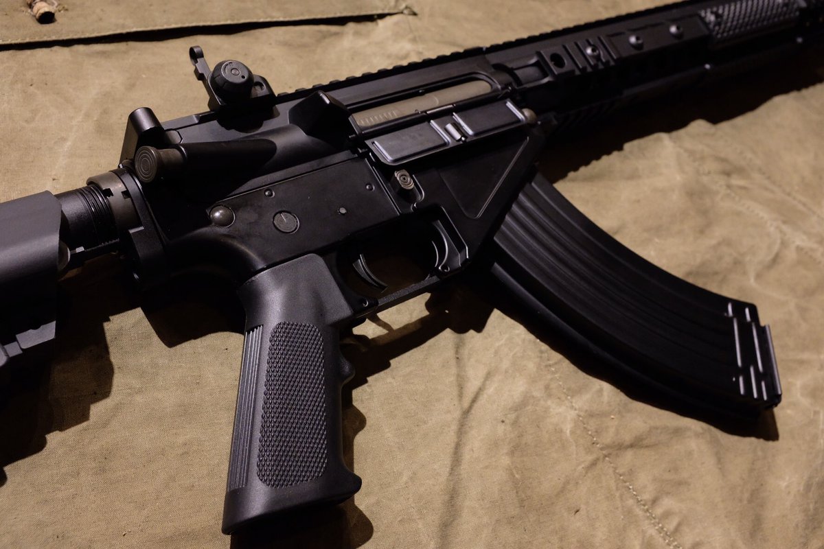 どみィ on Twitter: "M4もAKも持ってない私ですが、遂に初めてのM4/AKを買いました だっくだくに茶を濁すチョイス"