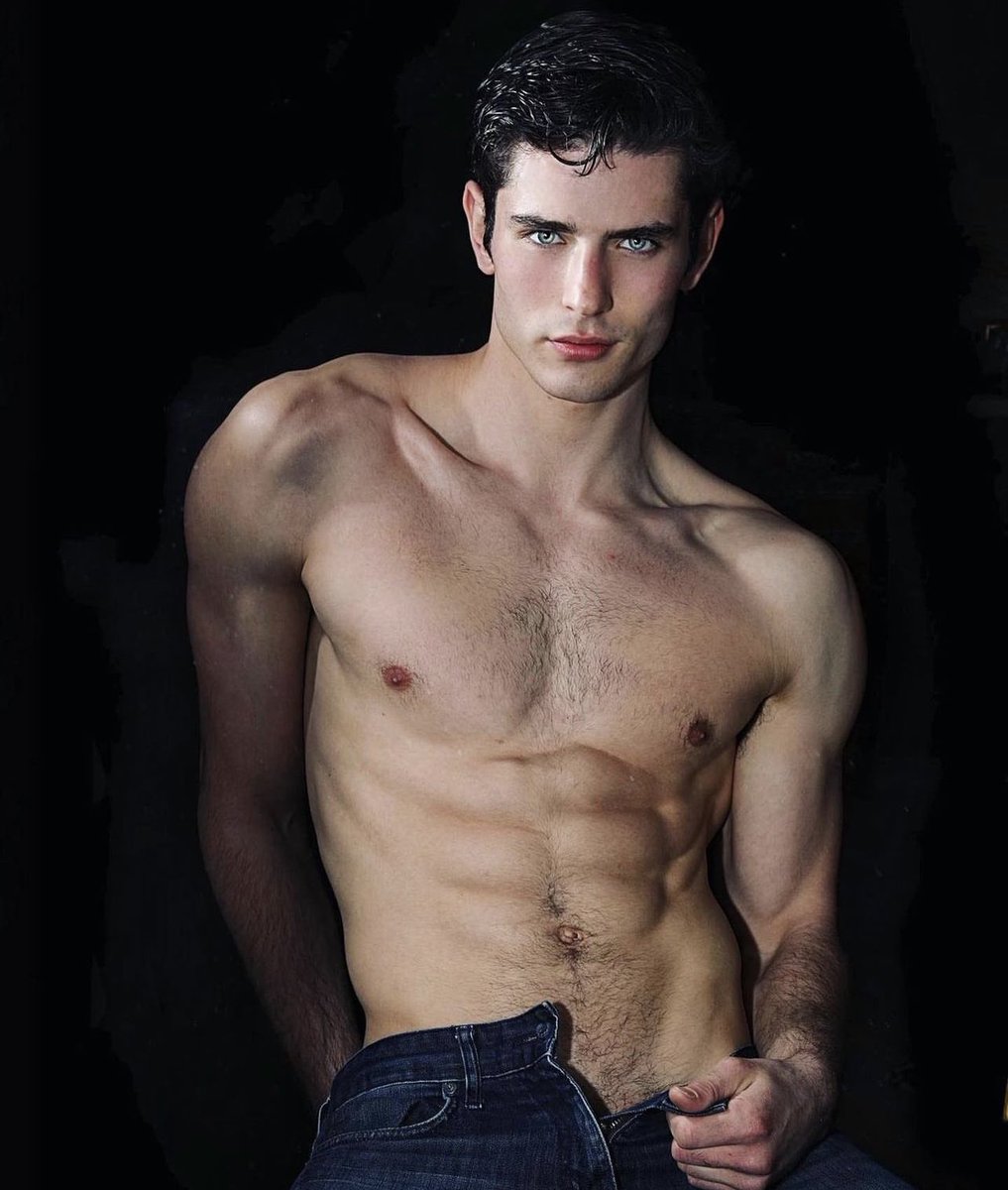 Hot Dudes Good Mood 🇺🇦 on Twitter: "RT @CChasePnV: Dani Garcia by Rafa Catala