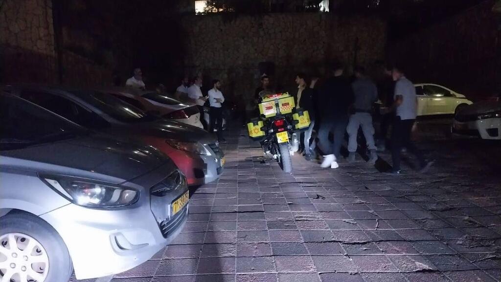 ynet עדכוני on Twitter: "חשד לרצח: צעיר נורה למוות בעיר אלעד https://bit.ly/3NythS3"