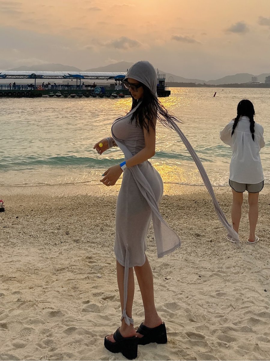 丘丘 on Twitter: "#白鹿 白鹿 👗预览群看主页 预览:https://t.me/lao888wang"