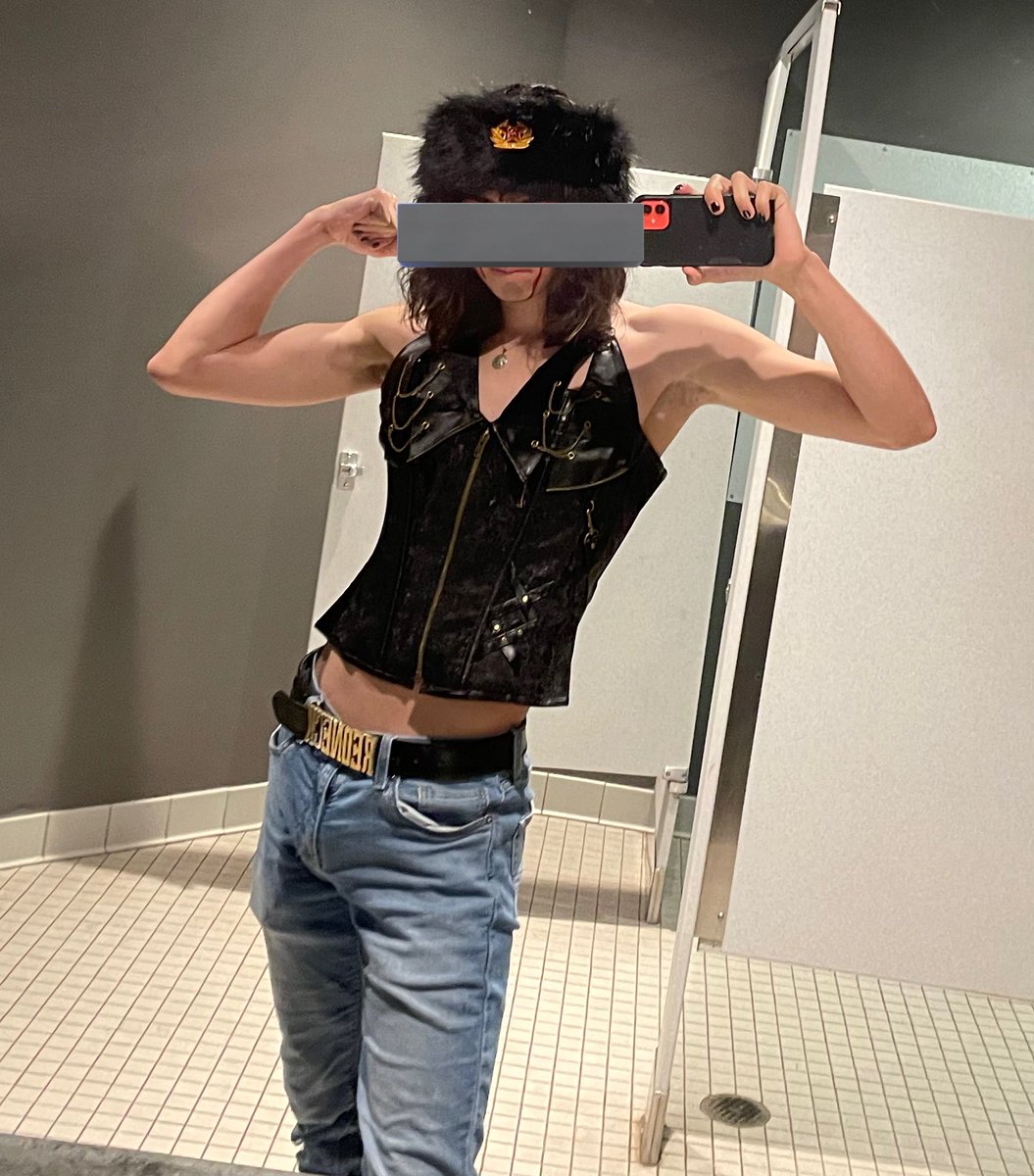 Trey the Explainer on Twitter: "I went to a concert"