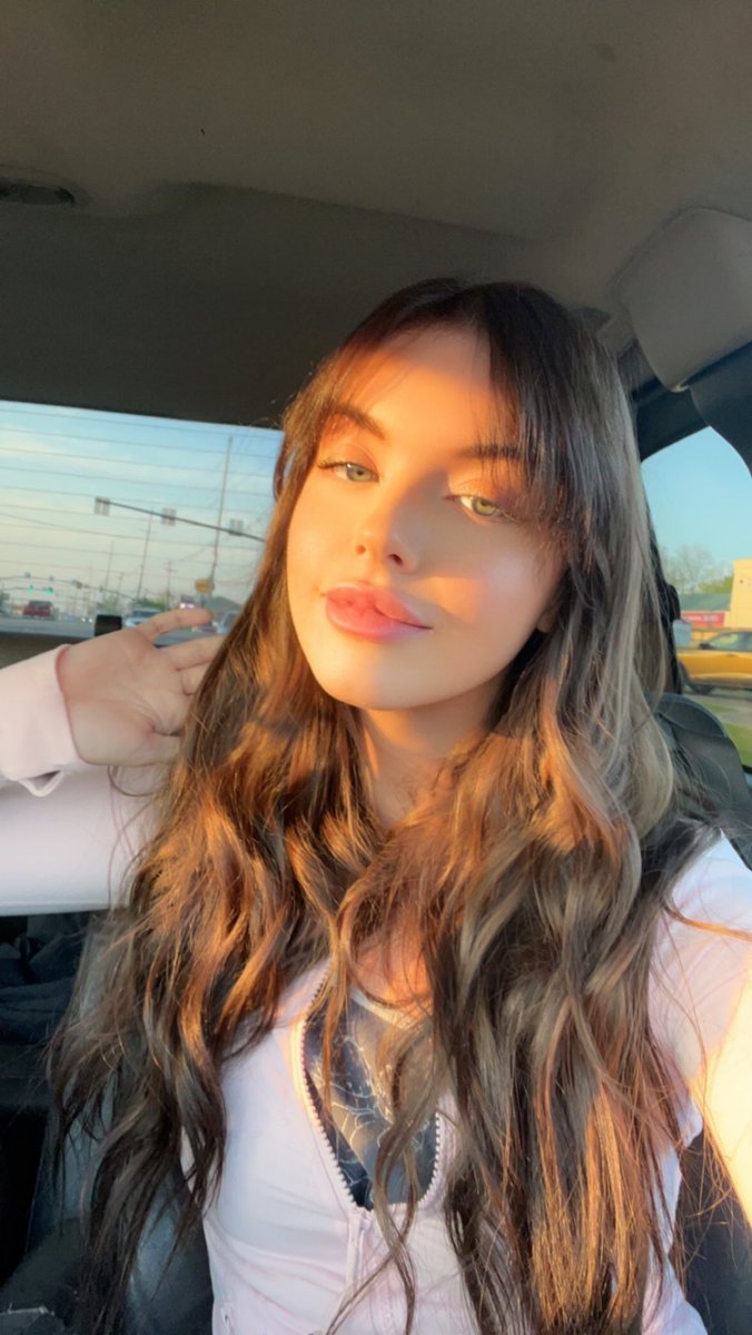 Goddess Alicia On Twitter Rt If Pretty Girls Own Your Wallet