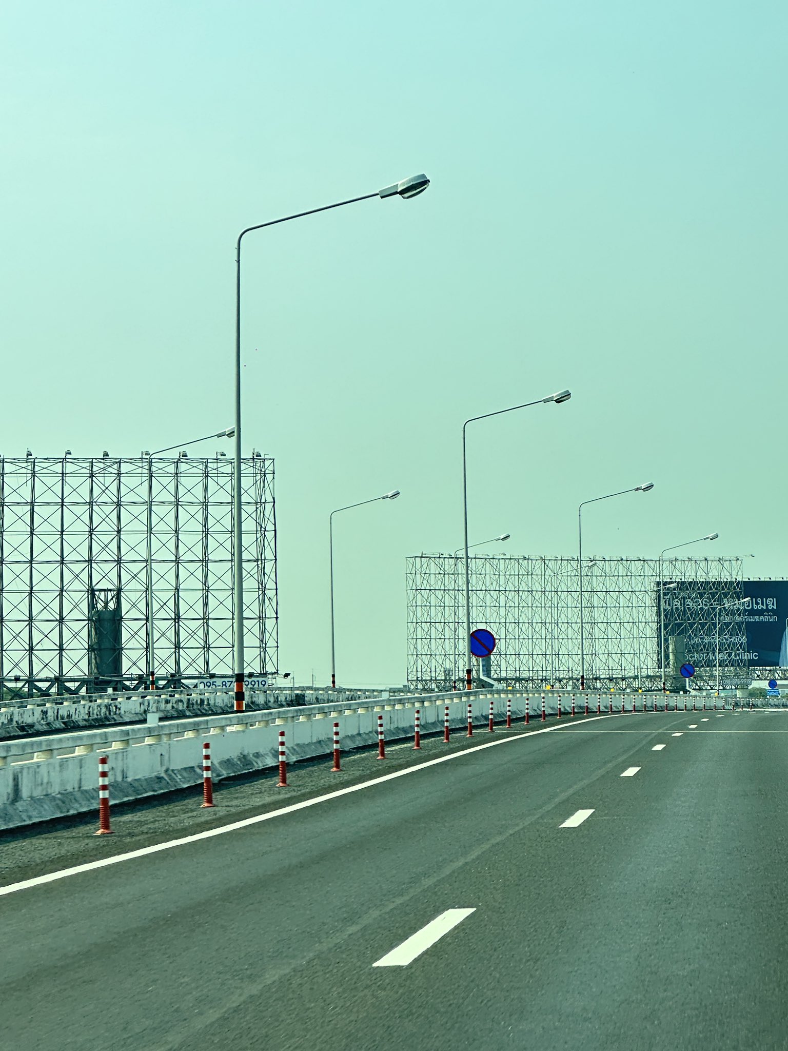 MyMint NaRa on Twitter: "ข้าพเจ้าขอบนบานศาลกล่าว…ถ้าหากยอดโกโก้ทุบสถิติ 5แสนกล่อง ข้าพเจ้าจะขึ้น ...