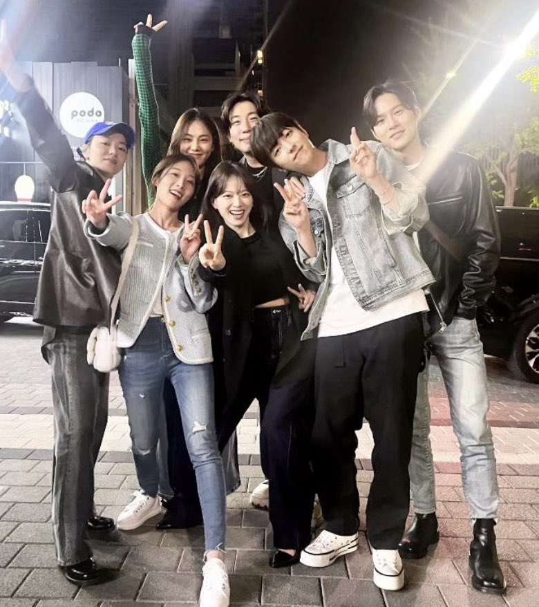 🎬⚽️ on Twitter: "jinjoo hanjoo eunjung my be melodramatic girls 🥹this family reunion is ...