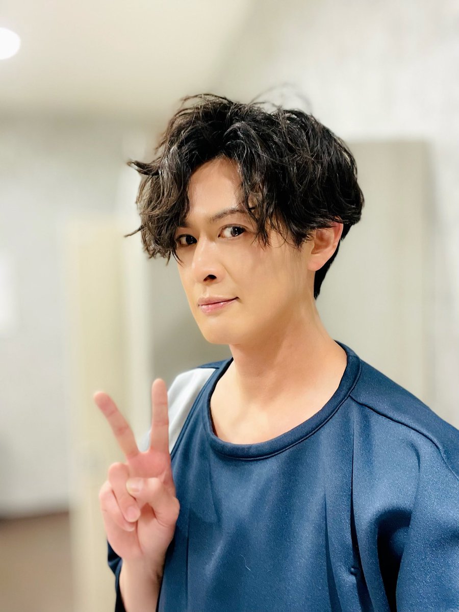 新納慎也(shinya NÎro) On Twitter 今年も 新納慎也くたばれ と思っている方には申し訳ないが、くたばりません