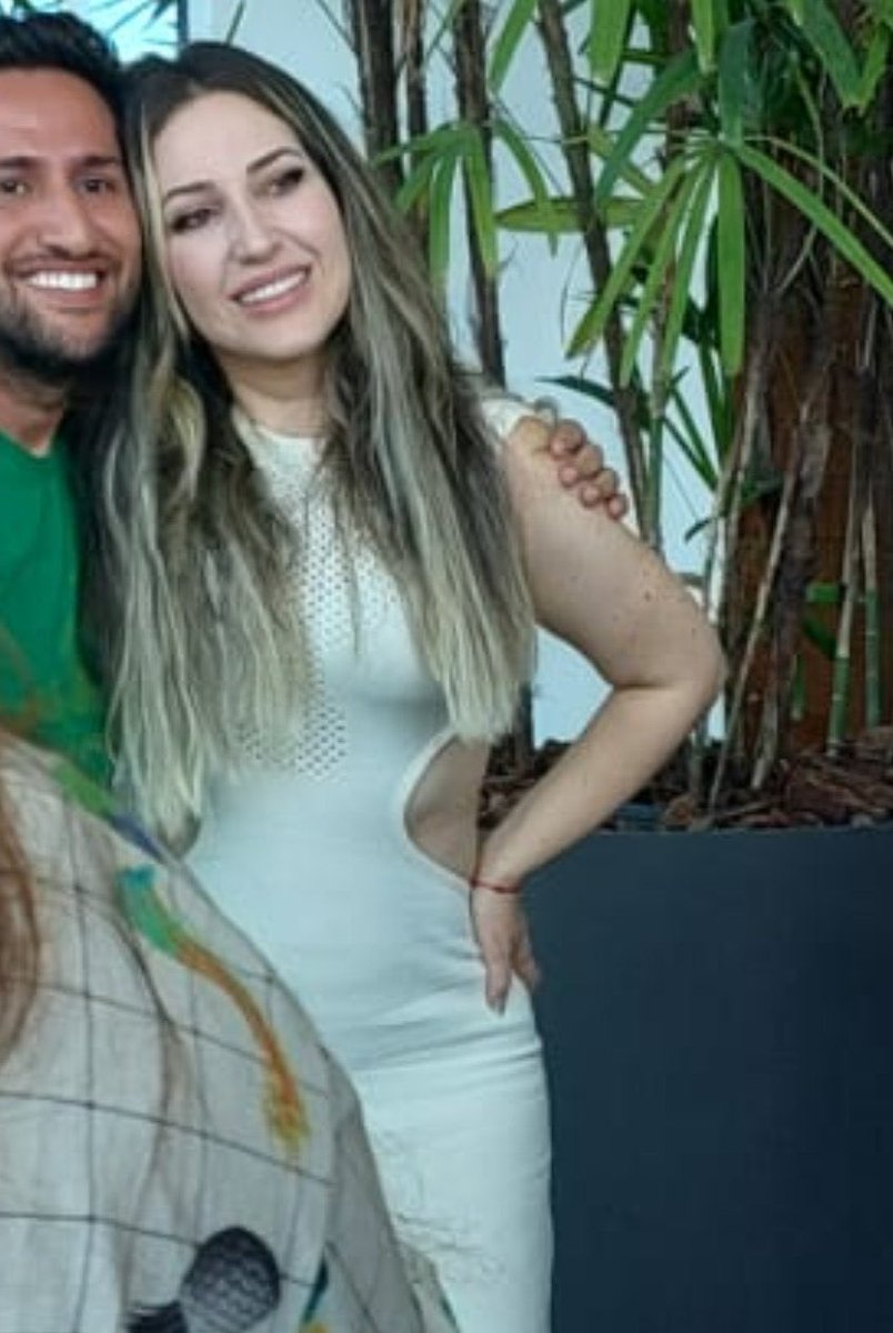 lari on Twitter: "GOSTOSA"