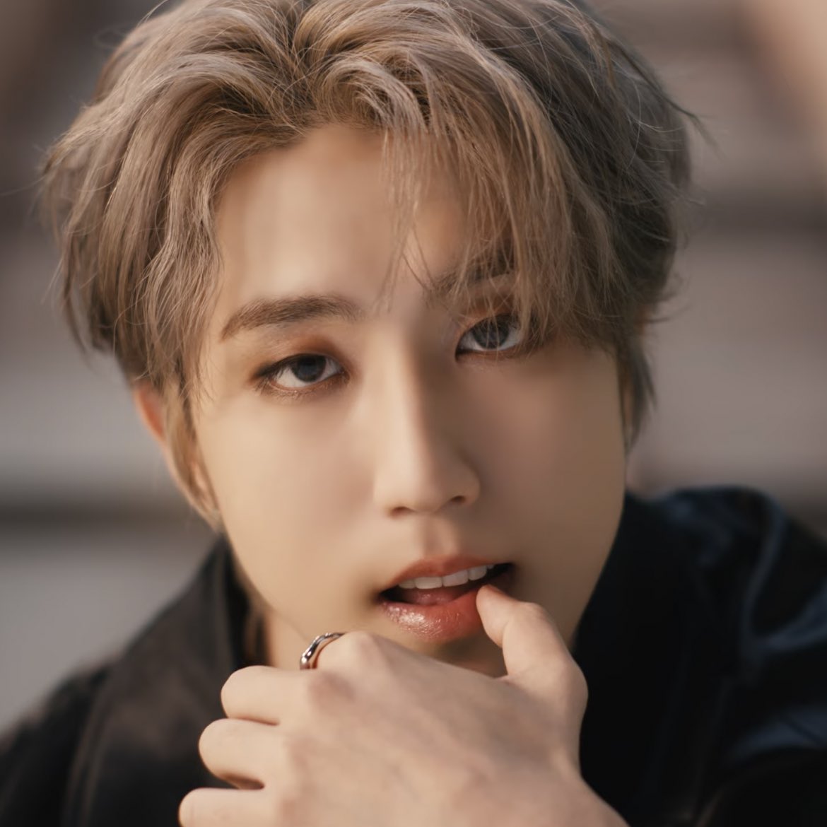 The Auction. - Chapter 1 - Desolatedsoul666 - Stray Kids (Band ...