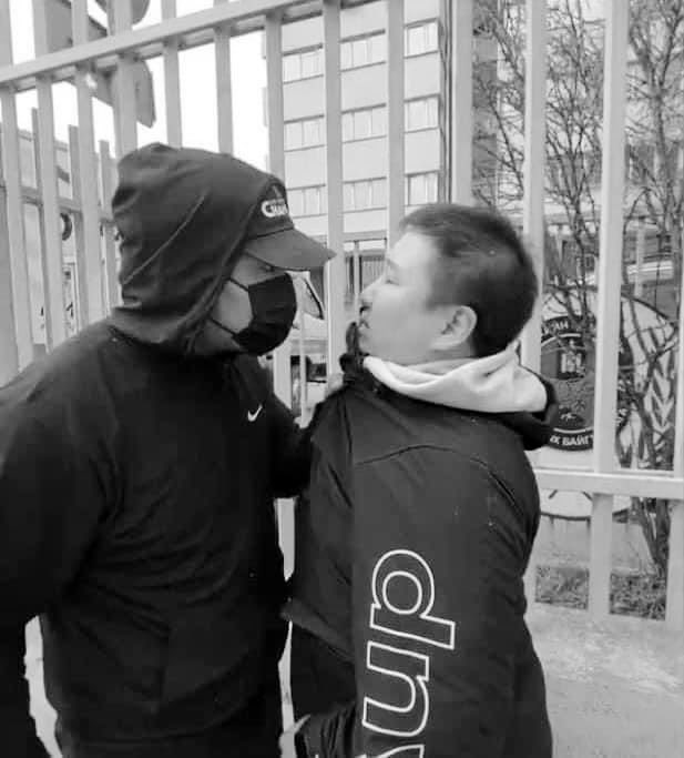 Хуульч Батхүү On Twitter 1 2 сая хүнтэй хотод бие биендээ дургүй хүмүүс тааралдах магадлал хэд