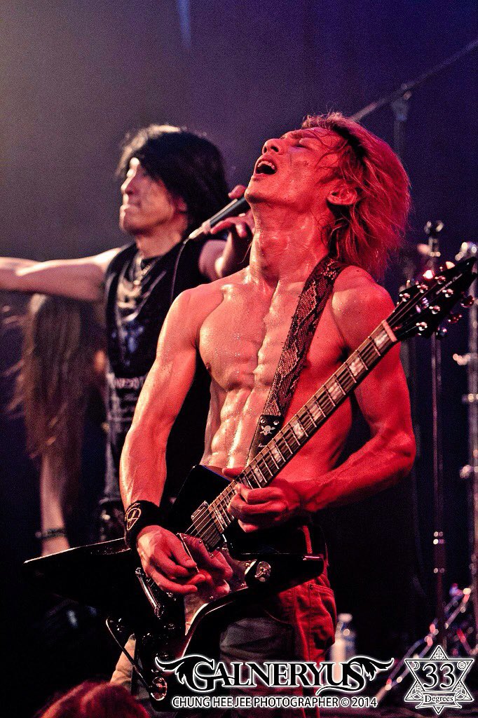 ガルネリ関連とかtb on Twitter: "今だに #ギターソロ もトレンドにあるし更には #ギタリスト も追加されてて喜ばしい‼️🤘 まさにSYUさん @Galsyumcr にふさわしい ...