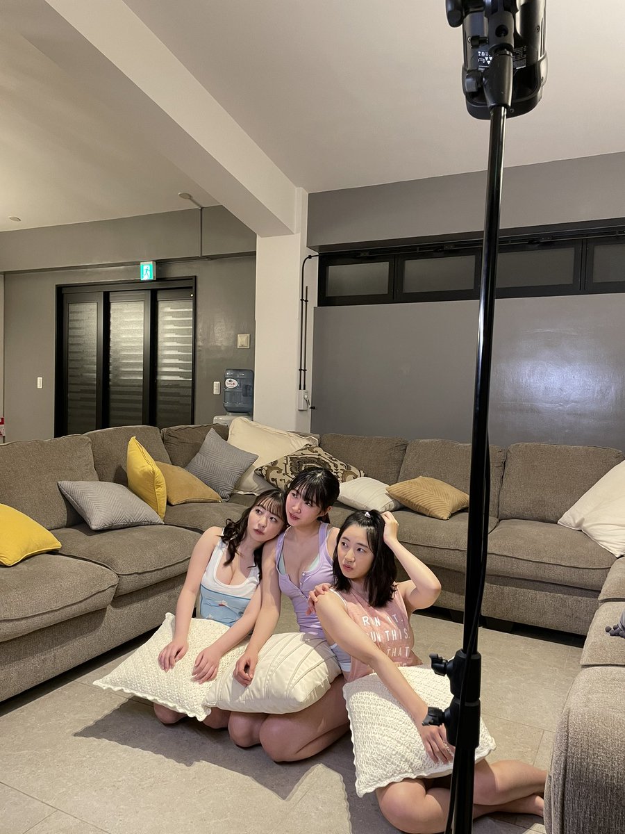 ミスマガジン運営事務局【公式】 on Twitter: "RT @mizuki_asakura_: 3人のTiktok観た？🌷 🌿: https://vt.tiktok.com/ZS83sdkyk/"
