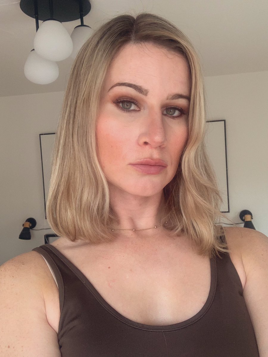 Ari Drennen on Twitter: "Sorry I didn’t post for a while, my hair appointment went long and my ...