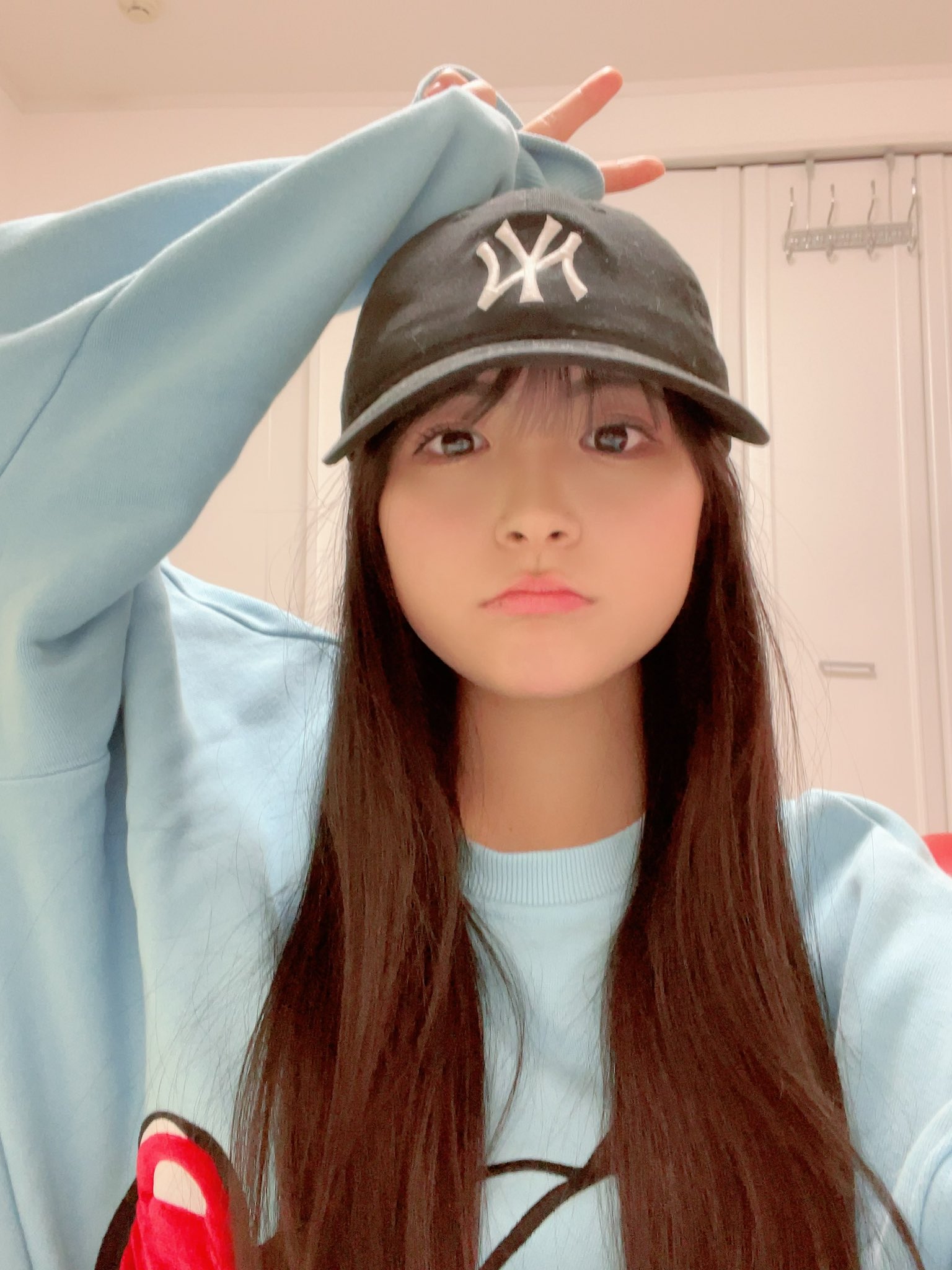 有村南海@LinQ on Twitter: "おはよう♡早起きで眠たい、、🥱 https://t.co/snYE03iuww" / Twitter