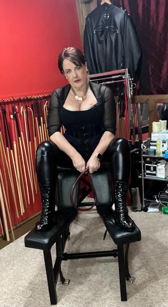 Mistress Lady Fire On Twitter I Have Scoured My Library And Found Some Photos Of Me In A Very