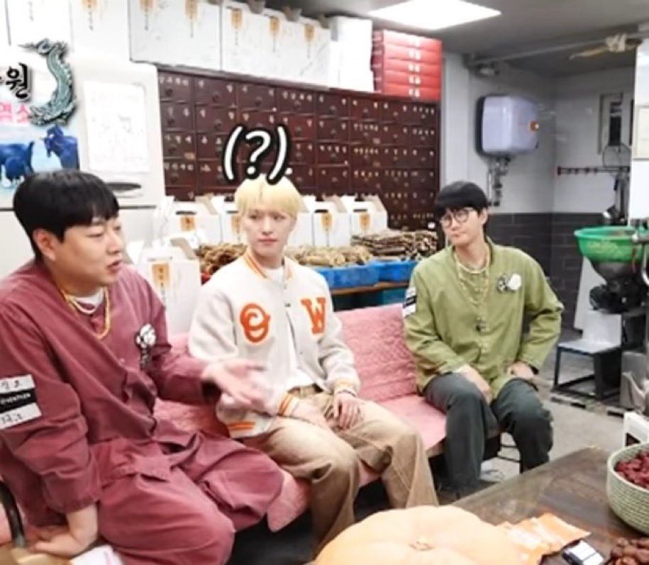 alex | university 📚 on Twitter: "RT @boosadeez: when your whole crew dont know a damn thing"