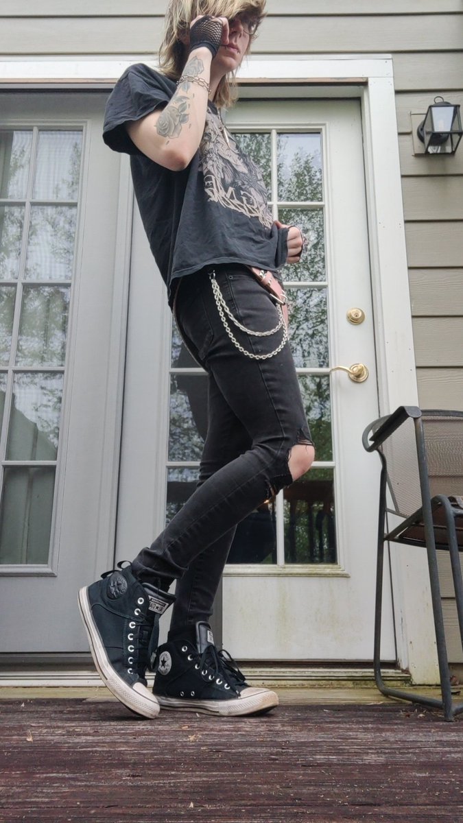 rainy (evil mean nasty) on Twitter: "im doing my part to keep real emo alive, are you?"