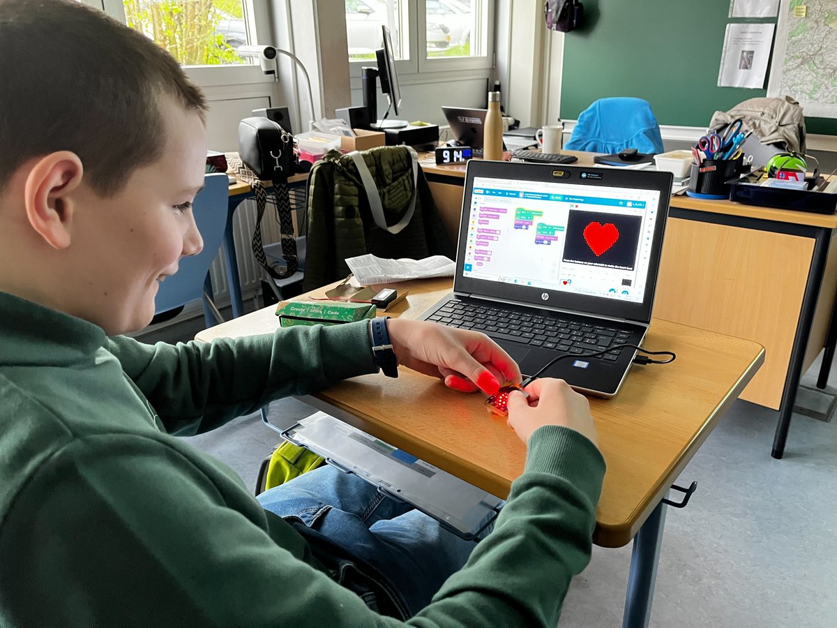 Luxembourg Tech School on Twitter: "Thanks to @andre_losch, we are also providing our tech ...