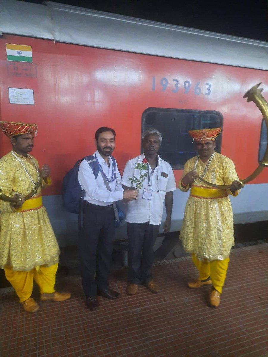 South Central Railway on Twitter: "RT @Central_Railway: A warm and traditional welcome to ...