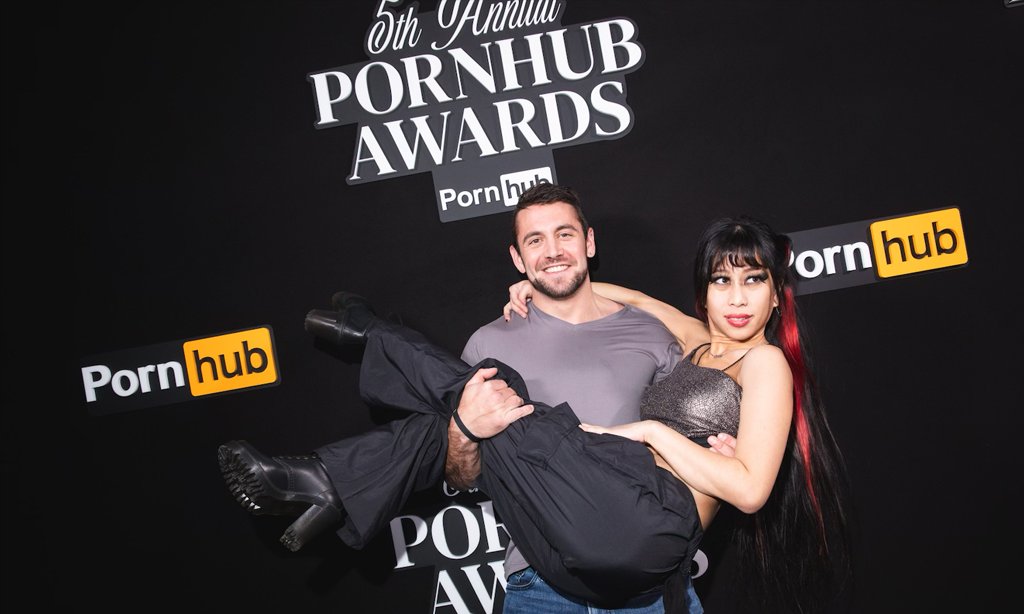 AVN Media Network on Twitter: "Dante Colle Wins Top Cumshot Performer Award From Pornhub Awards ...