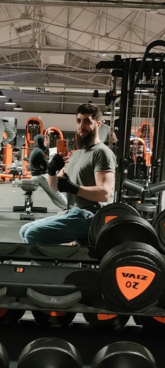 Sofian Le GEEK on Twitter: "L'heure du Training 💪"