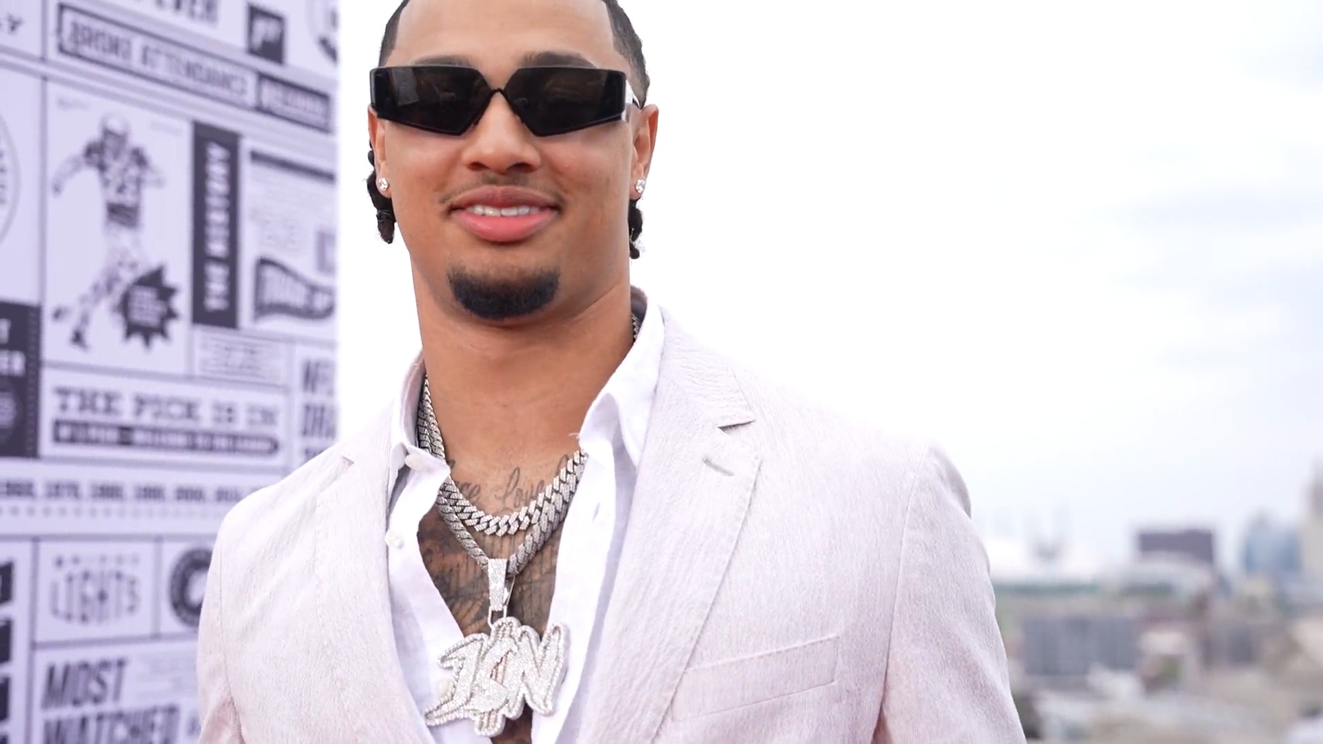 Lights Singer Wallpaper 1920x1080