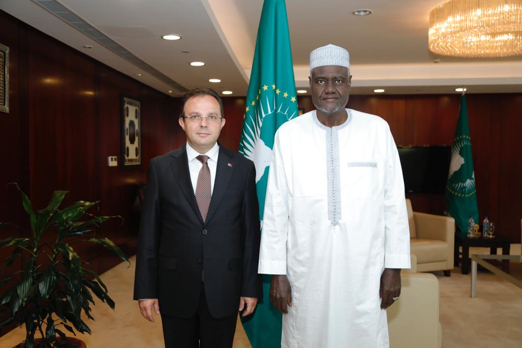 Africa Updates on Twitter: Africa Updates on Twitter: