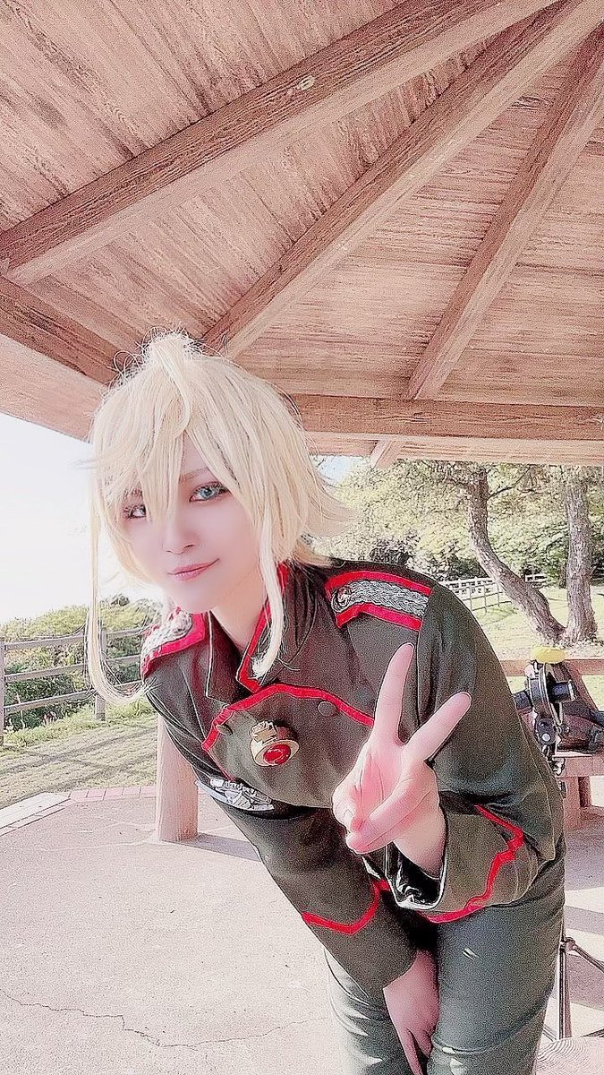 都築うる@5/13a!ﾃｨﾅﾘ on Twitter: "RT @chiro_dakara: cosplay ! --- おそくほ！ 念願の幼女戦記ロケ~~~ ️ 私の嫁を見て🫢 3人での撮影 ...