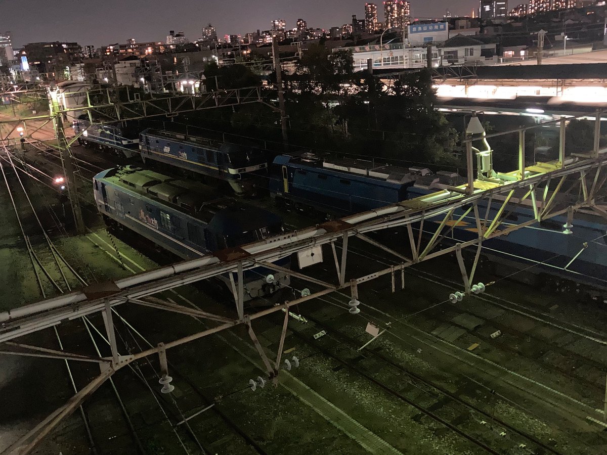 satoru_8888 on Twitter: "2023/04/28 新鶴見機関区 20:30ごろ"