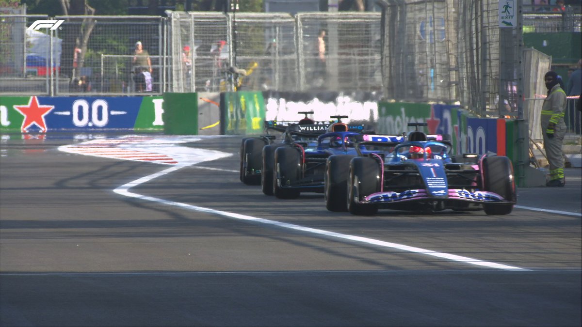 Formula 1 on Twitter: "🟢 Q1 GREEN LIGHT 🟢 Qualifying is under way in Baku! 🙌 #AzerbaijanGP #F1"