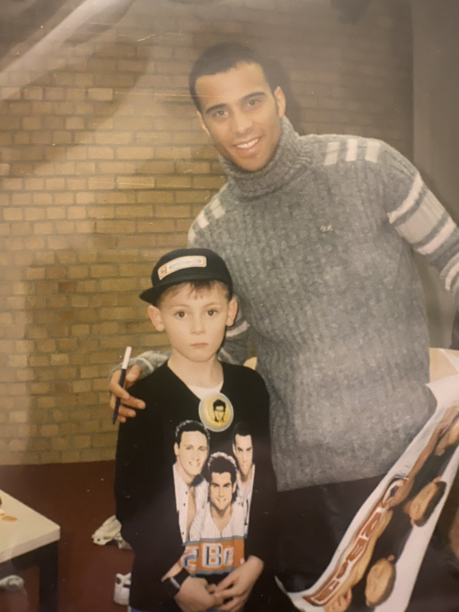 MITSU on Twitter: "@MlleSoso_ Je suis d’âme charitable ! ( moi aussi j’étais fan 😂 ) https://t ...