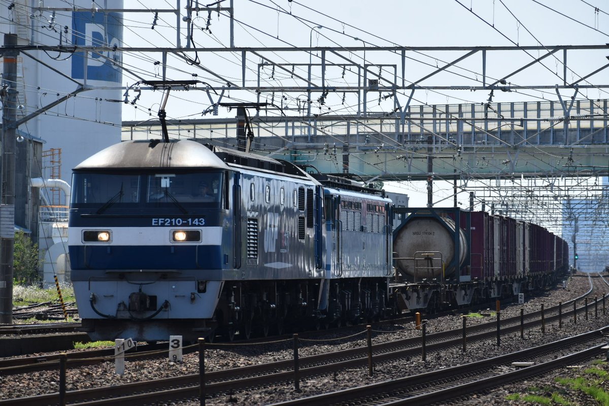 JR貨物稲沢車両所稲沢派出 on Twitter: "5085レ EF210-143+EF65-2127ムド付き"