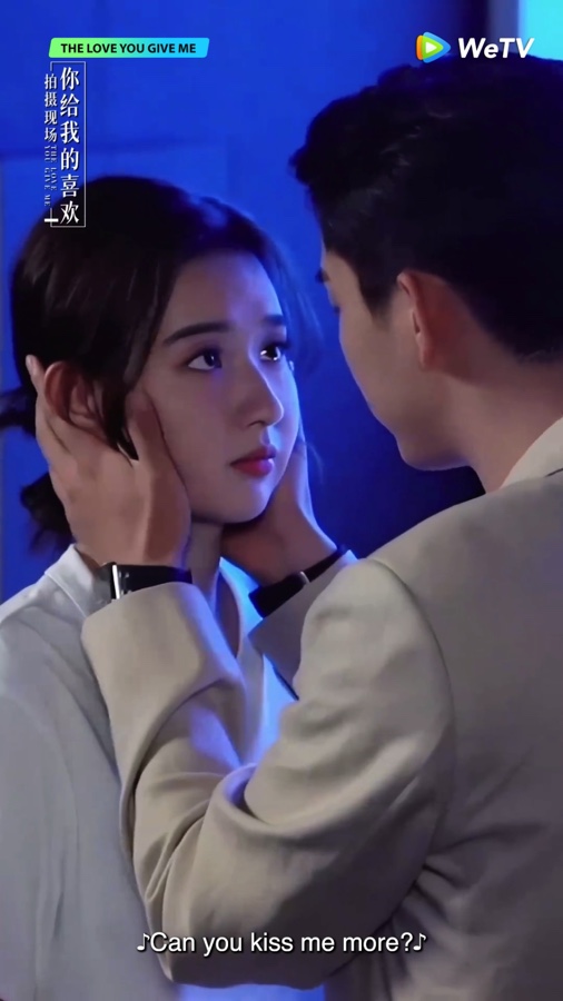 WeTV Malaysia on Twitter: "#BehindTheScene The way he holding her face and wipe the tears… 🤣😍 # ...