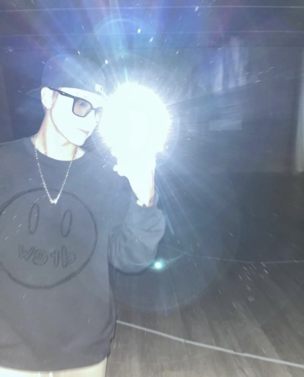 🖇📁 on Twitter: "[📸 051123] official_theboyz ig update! ERIC 😺📸 #THEBOYZ #ERIC"