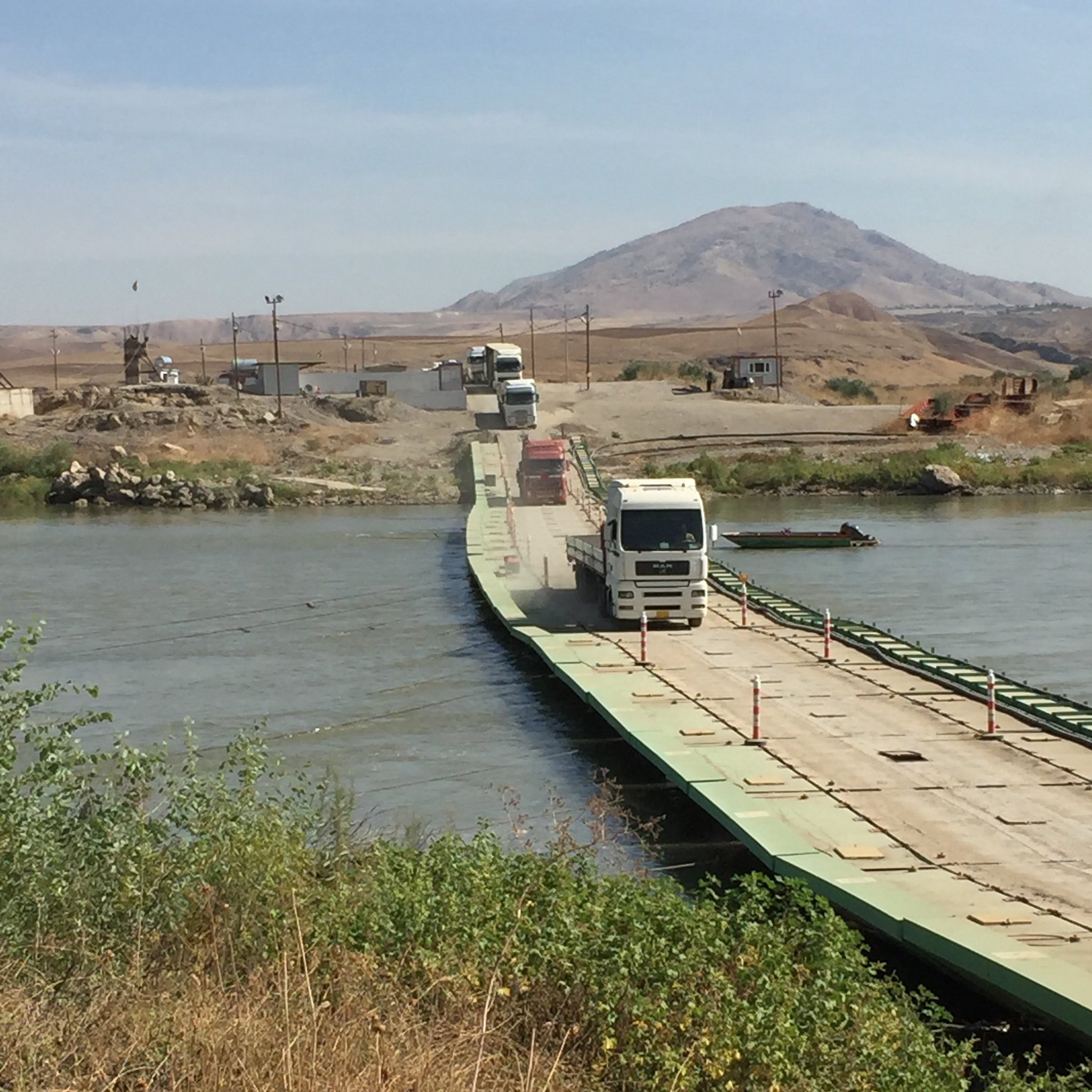 Rojava Network on Twitter: "#Sêmalka: The KRG contacted the administration of the Sêmalka border ...