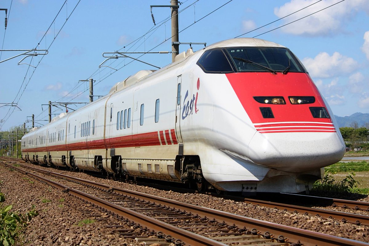 みっちょん on Twitter: "試9926M E926形「Easti」編成 本日も僅かな秋田滞在で帰路につきました。"