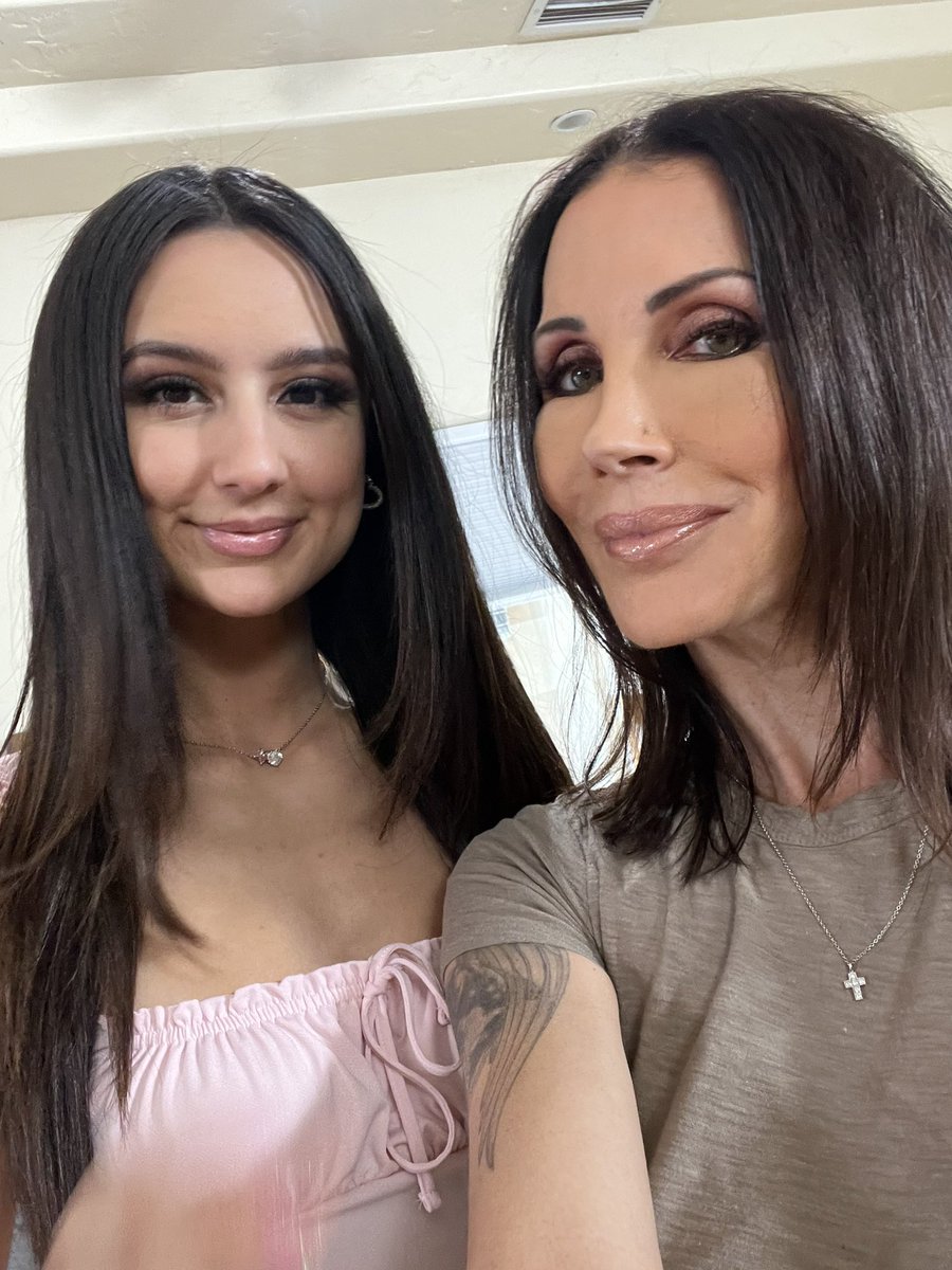 Shay Sights On Twitter Fun On Set With Today With Eliza22ibarra For