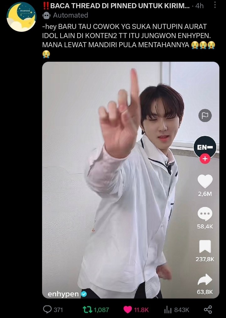 ON | ENGENE INA on Twitter: "-en uri leader kali ini viral jalur nutupin aurat 😆 cr. @/starfess"