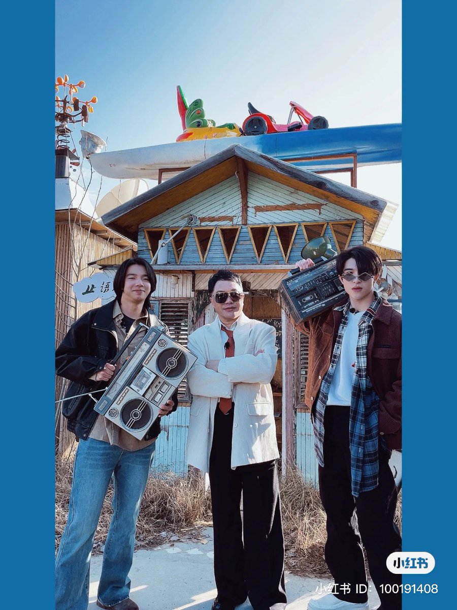 nidepaipai on Twitter: "พี่เนี่ยซือมาโพสท์รูปปาร์ตี้วินเทจ "แฟชั่นก็คือการย้อนกลับไปยุค90 พวกเรา ...