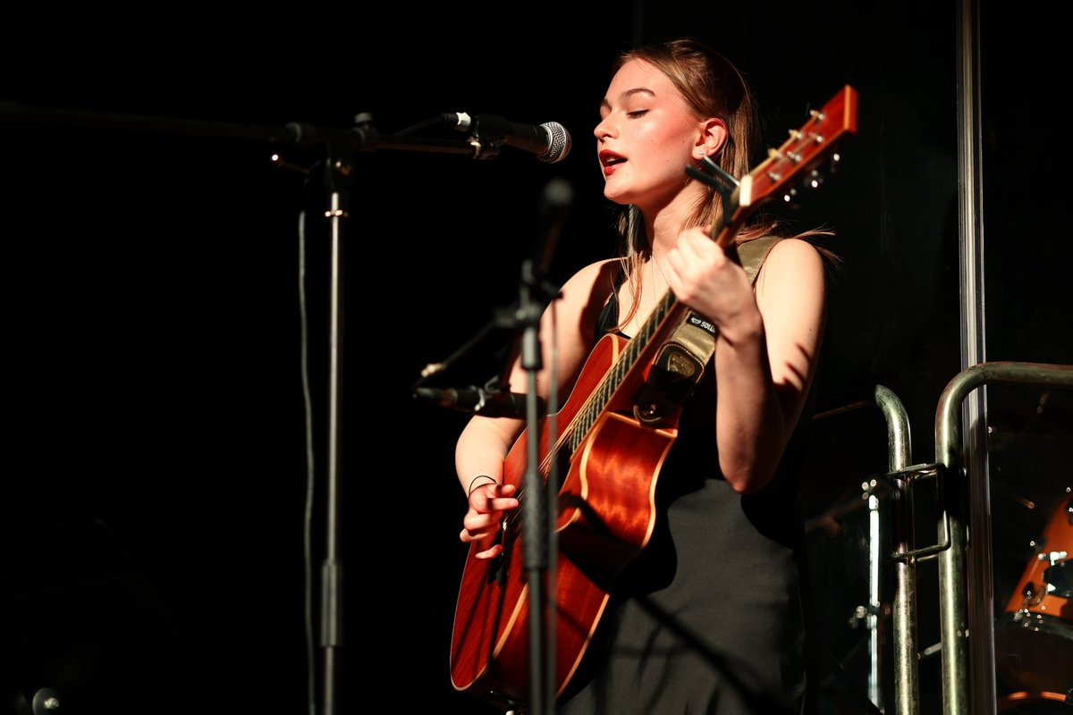 Welcome to Sir Henry Floyd Grammar School