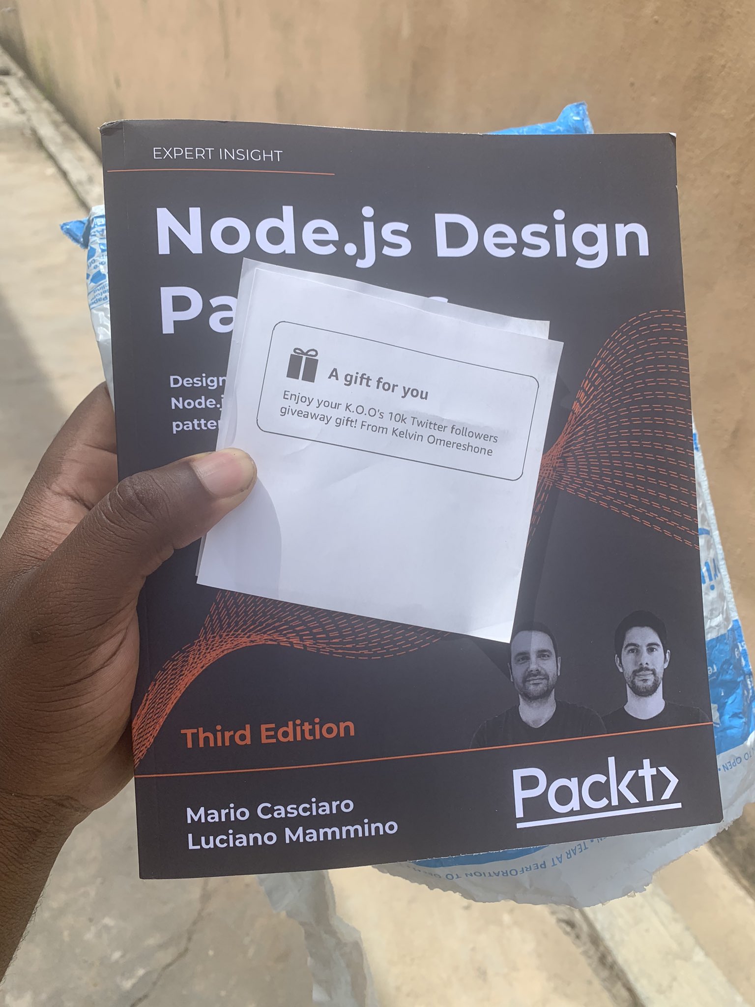 Luciano Mammino 📙 Node.js Design Patterns (@loige) / Twitter