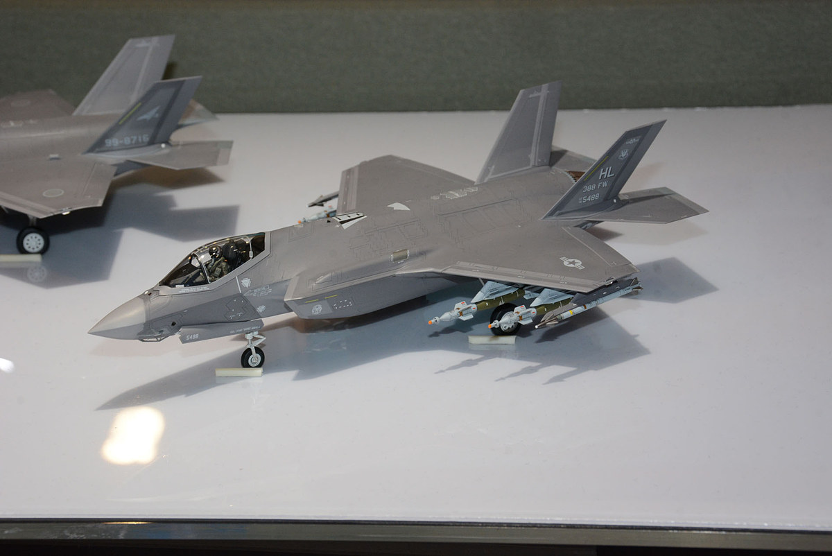 HOBBY Watch on Twitter: "タミヤ「1/72 F-35A ライトニングII」は1/48の縮小モデルではない！サイズに合わせた表現と組み立てやすさにこだわる【#静岡ホビー ...