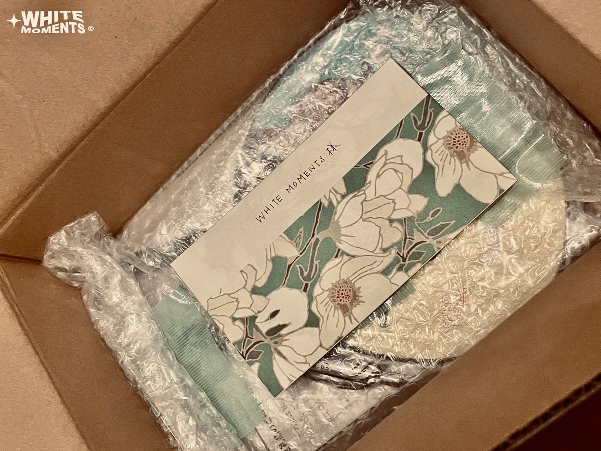 WHITE MOMENTS on Twitter: "วันนี้มีของส่งมาจากญี่ปุ่น คือจะร้องไห้เลยตอนอ่านจดหมาย การถ่ายรูปก็ ...