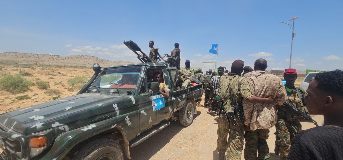 GAROWE ONLINE on Twitter: "PICTURES: Soldiers in fighting vehicles who defected from #Somaliland ...