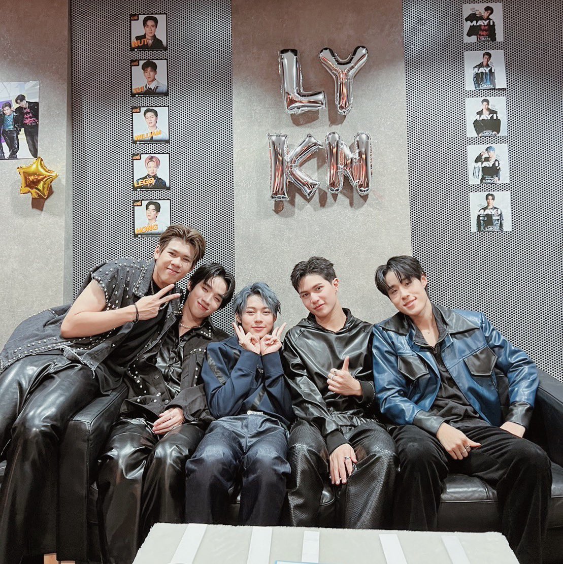 GMMTV on Twitter: "RT @LYKNofficial: ไลแคนทั้ง5พร้อมแล้วที่ @EFM_STATION #LYKNxFANDOMLIVE 3 ทุ่ม ...