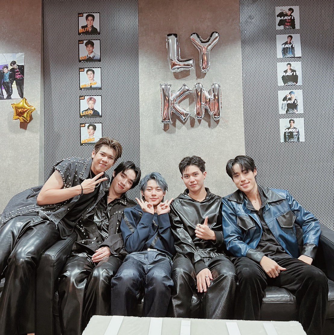 GMMTV on Twitter: "RT @LYKNofficial: ไลแคนทั้ง5พร้อมแล้วที่ @EFM_STATION #LYKNxFANDOMLIVE 3 ทุ่ม ...