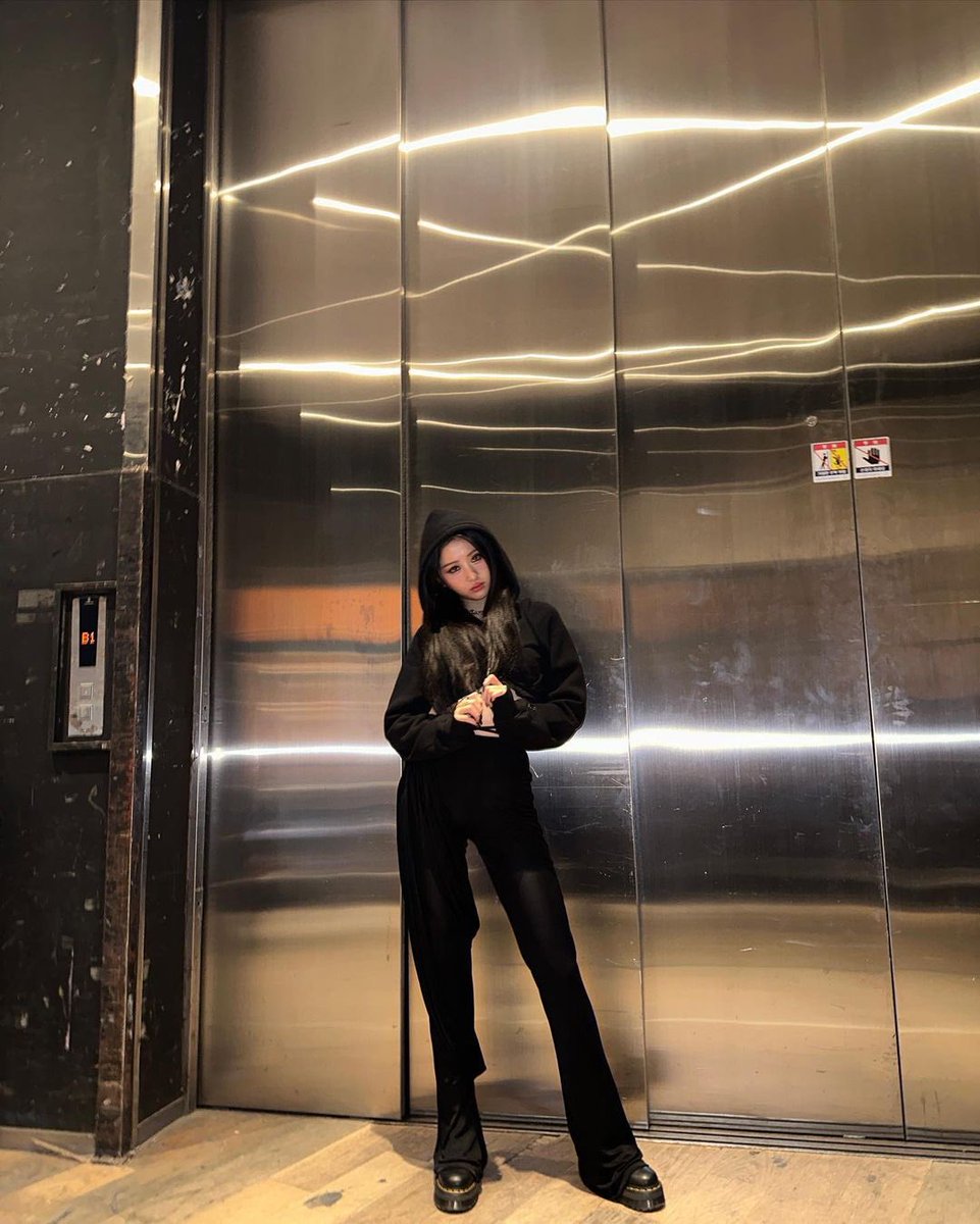 LE SSERAFIM GLOBAL on Twitter: "[IG — #HUHYUNJIN] 230511 LE SSERAFIM Yunjin Instagram Update via ...