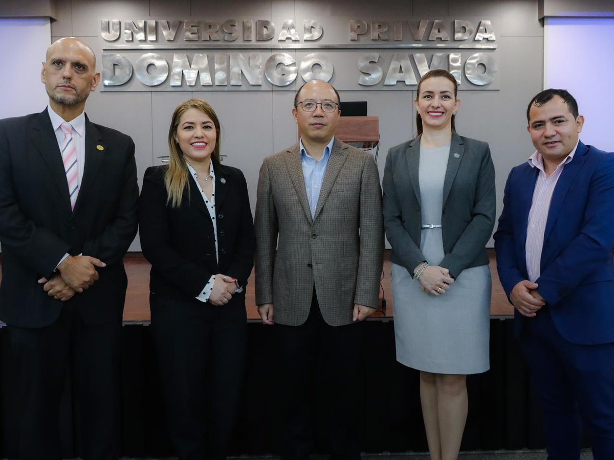 Wang Jialei 王家雷 on Twitter: "Fue un honor para mí dar una conferencia sobre la modernización de ...