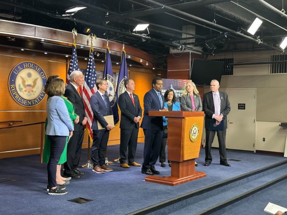 Insider Paper On Twitter Breaking A Bipartisan Group Of House