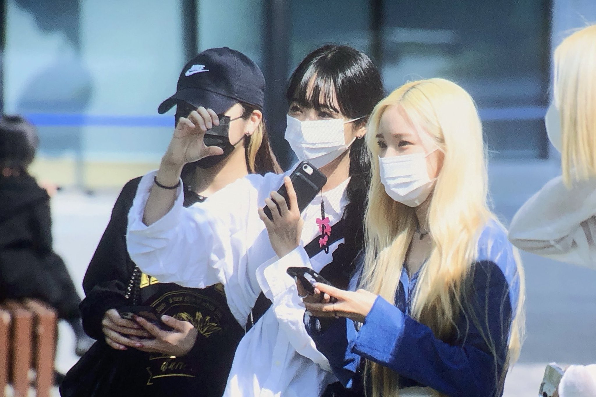 nugu promoter on Twitter: "BEBEZ went to see ADYA’s debut stage on Mcountdown today to support ...