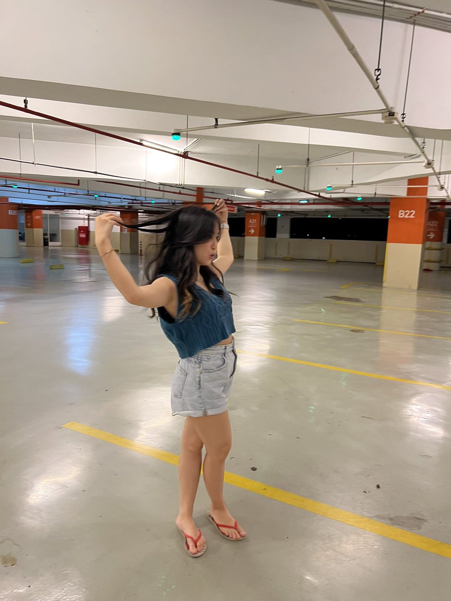 Michelle Christo on Twitter: "Ootd cici cici PIK"