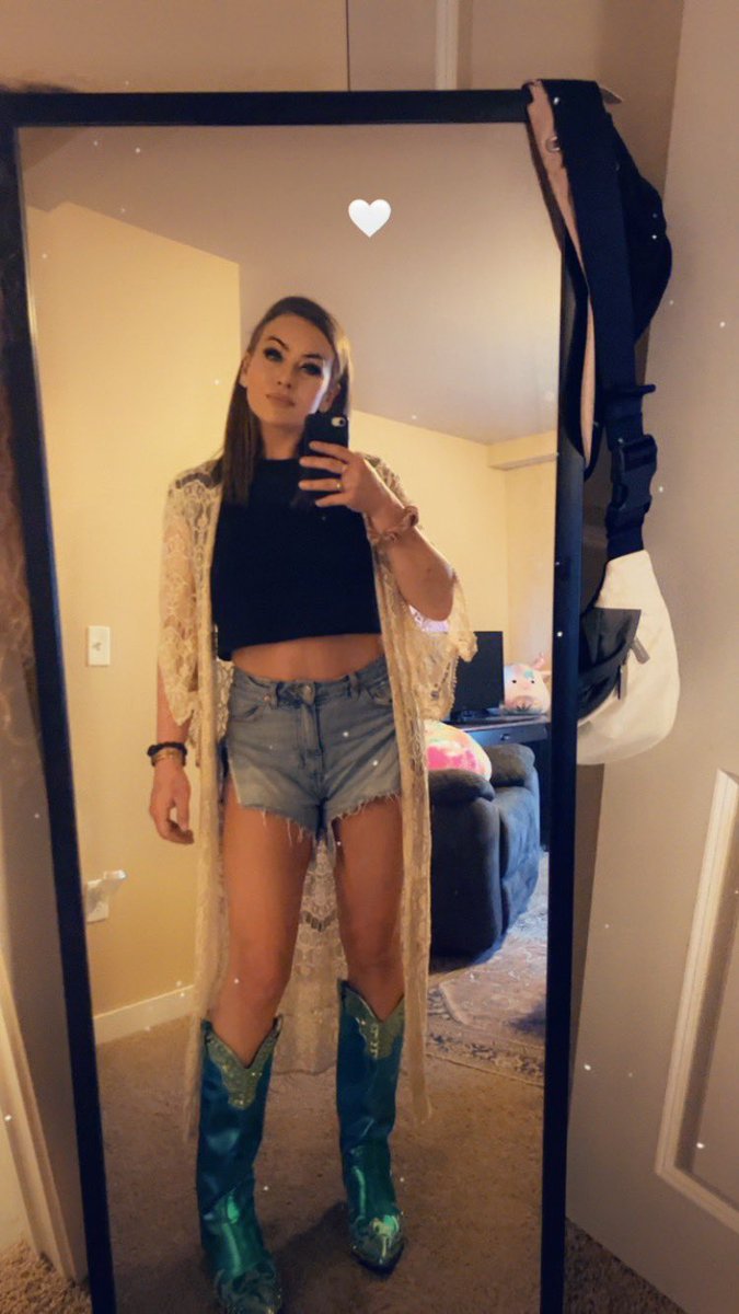 Kasey O’Reilly on Twitter: "Sending love to all me brudders and seesters. 👁️🎶🌟"